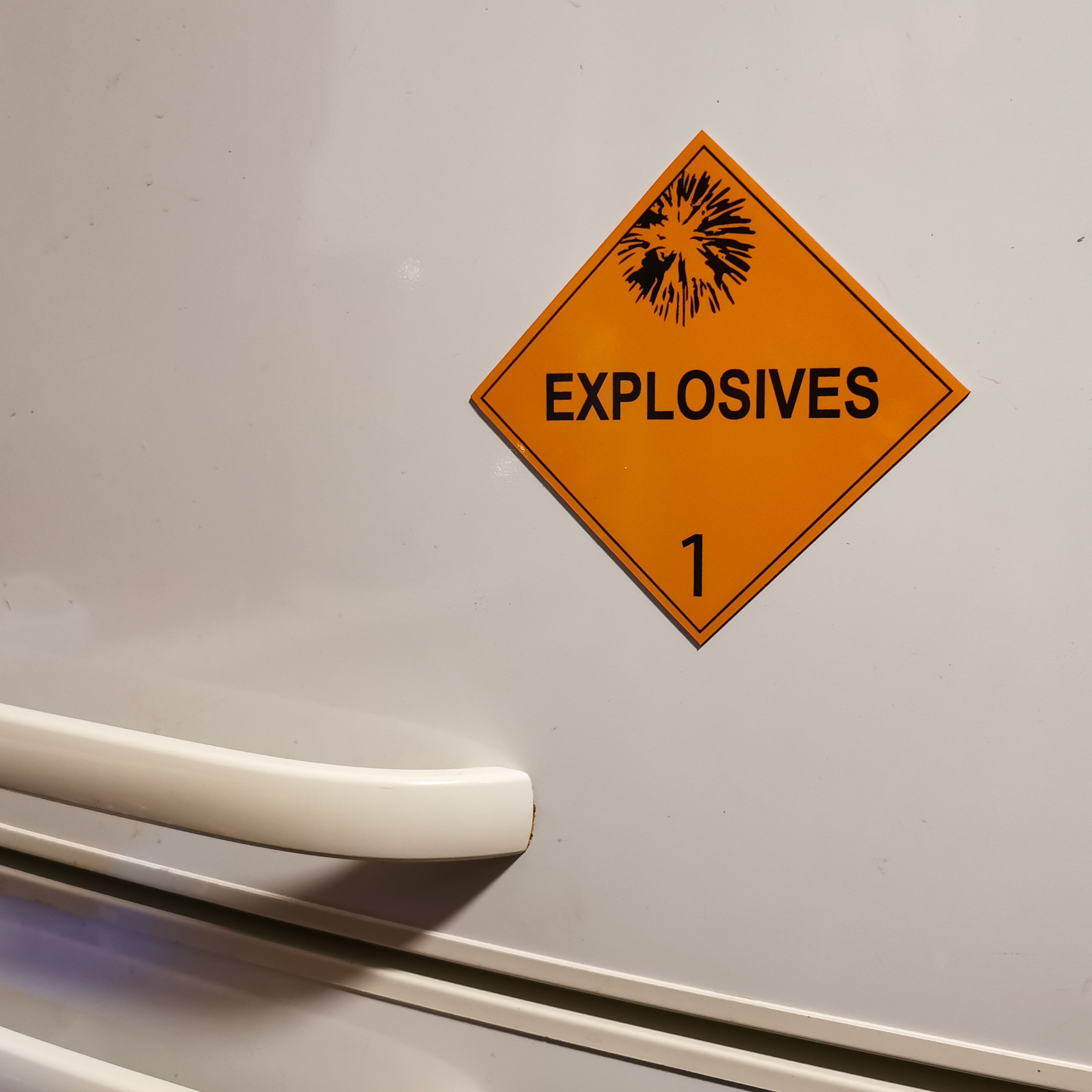 Explosive "Pyrostyle" - Magnet
